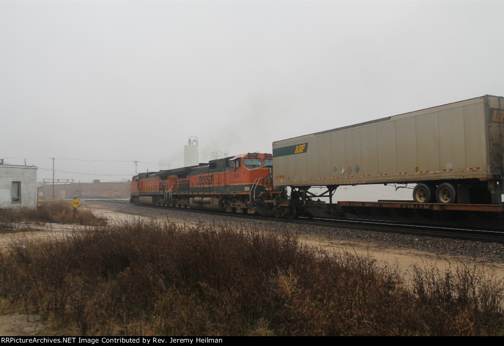 BNSF 5490 & 1030 (3)